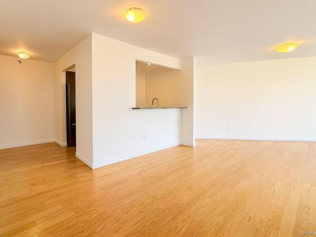 60 70 Woodhaven Boulevard, Unit 4E | Compass