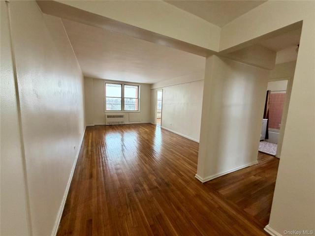 60 11 Broadway, Unit 6C | Compass