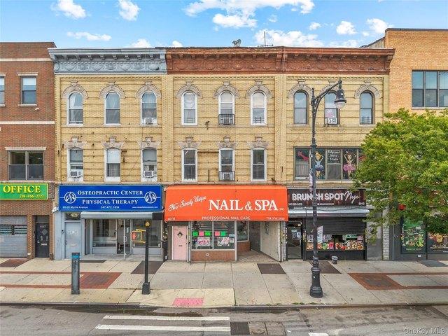 60 11 Myrtle Ave, Ridgewood, NY 11385