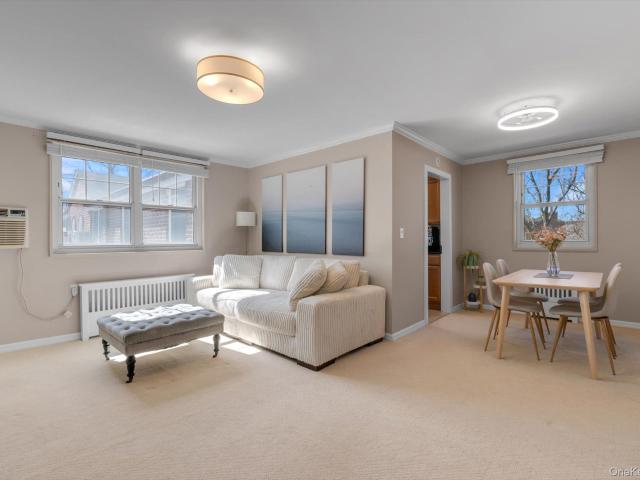 60 22 st Street, Unit 2504