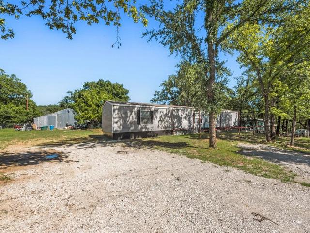 60 Tecumseh Rd, Valley View, TX 76272 | MLS #20925 | Compass