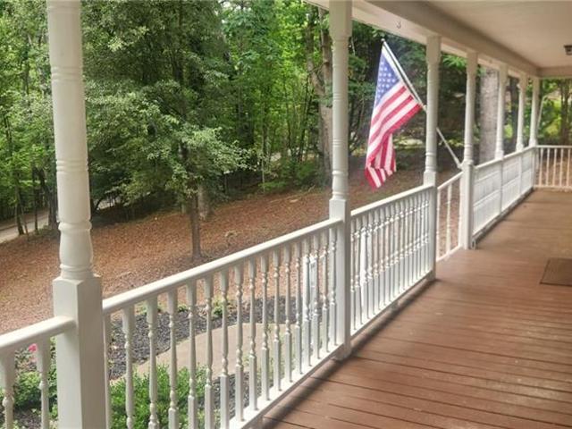 60 Twin Springs Lane
