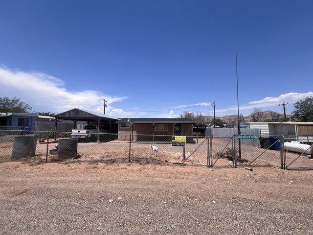 60 W Concord Bridge St, Big Water, UT 84741