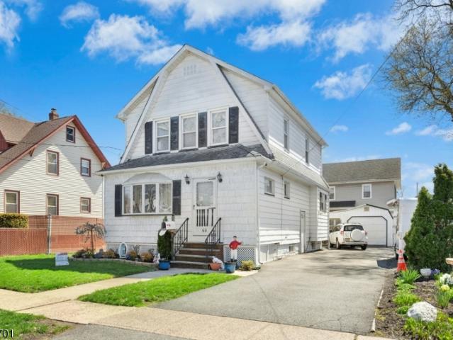 60 W Roselle Ave