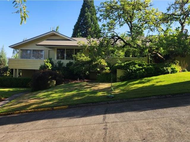 60 W 22nd Ave, Eugene, OR 97405