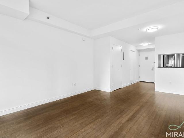 60 W 23rd Street 1044
