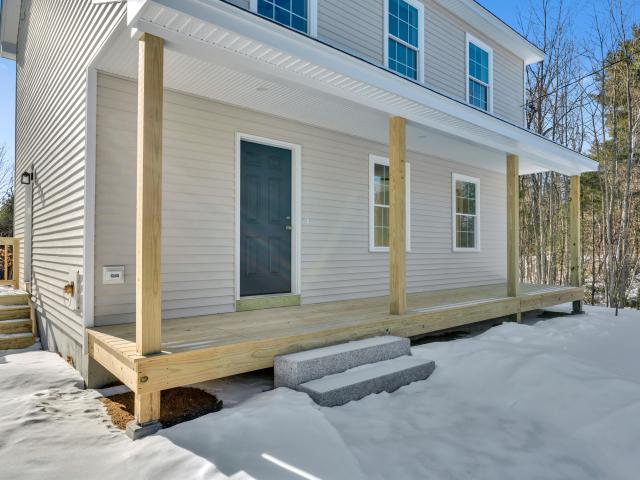 60 Welch Ln, Sanford, ME 04073 | MLS #1651