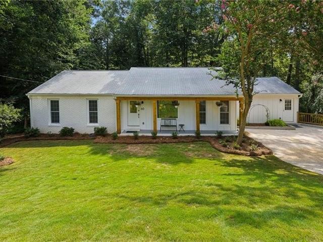 60 Willow Springs Ln, Roswell, GA 30075