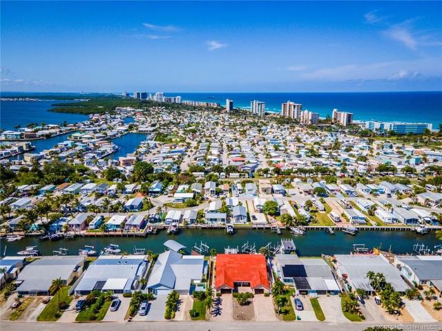 60 Aqua Ra Dr, Jensen Beach, FL 34957 | MLS #M20053