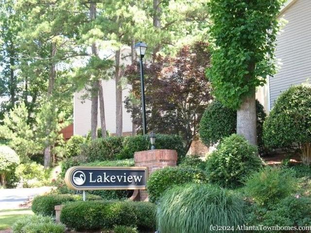 60 Basswood Cir, Sandy Springs, GA 30328