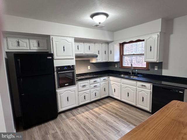 60 Broad Ave, Ewing, NJ 08618 | MLS #NJME2073 | Compass