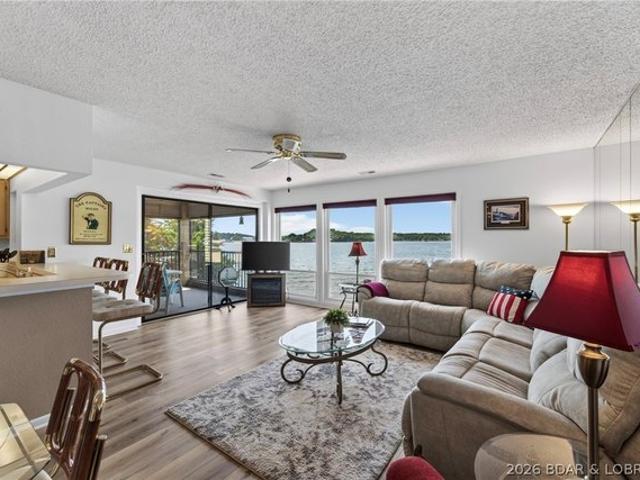 60 Branch Rd Unit 212, Lake Ozark, MO 65049