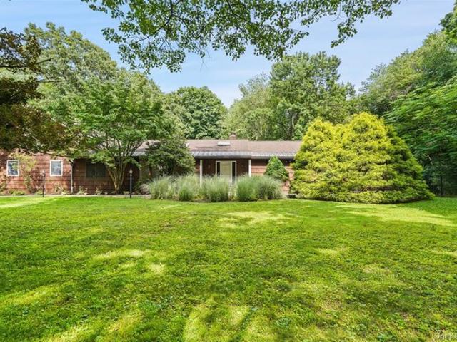 60 Cherry St, Katonah, NY 10536