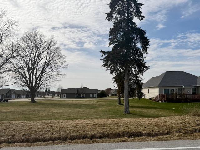 60 Cobblestone Ln, Le Claire, IA 52753 | MLS #12602