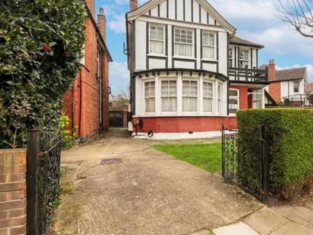 60 Dartmouth Road, London, NW2 4HA, United Kingdom | 1 bed apartment for rent #165519597 | Rentberry