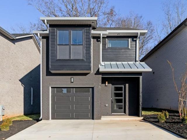 60 Dutch Dr, Clarksville, TN 37043