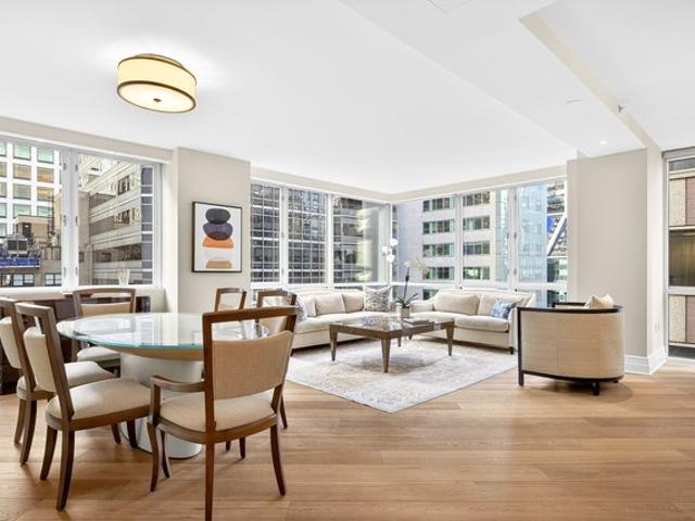 60 E 55th St Unit 17AD, New York, NY 10022