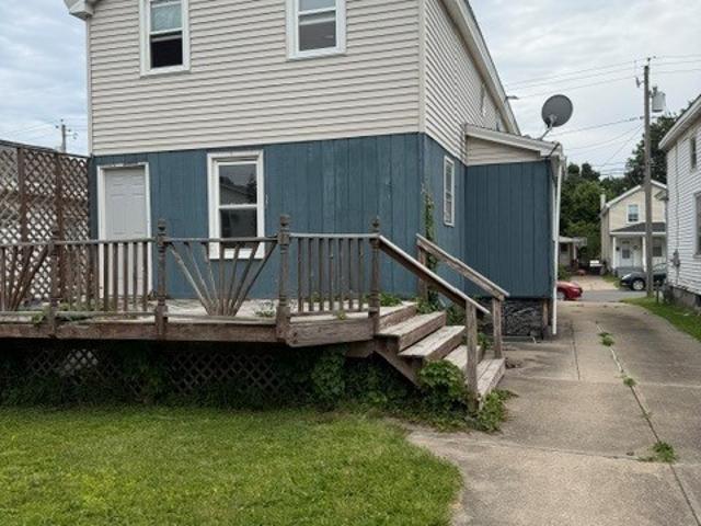 60 E 7th Street