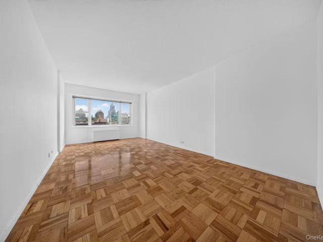 60 E 8th Street 18G