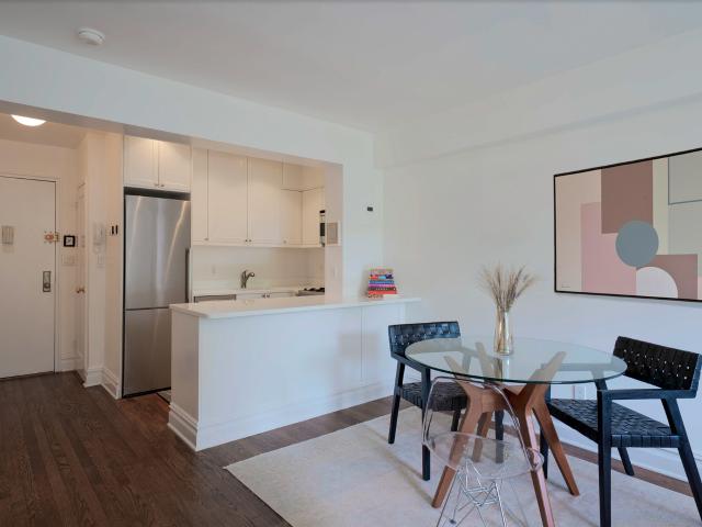60 E 9TH Street 515
