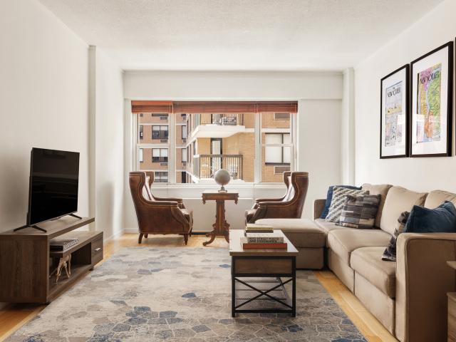 60 East 8th Street, New York, NY