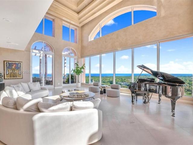 60 Edgewater Dr Unit TS A, Coral Gables, FL 33133