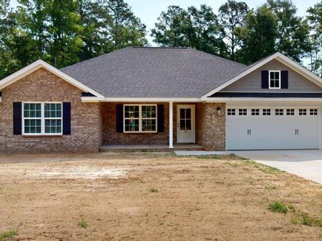 60 Forest Lake Dr, Sumter, SC 29154