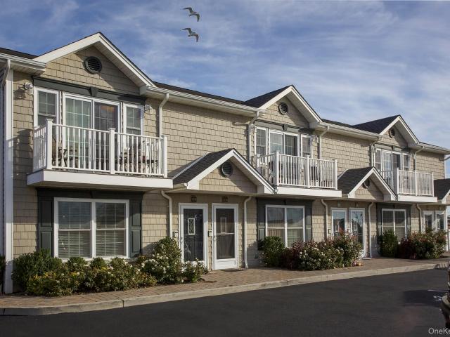 60 Front Street B208