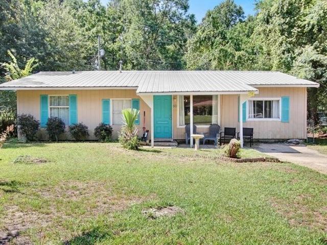 60 Francis Ave, Leesville, LA 71446