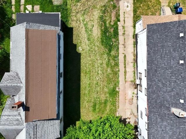 60 Girard Place