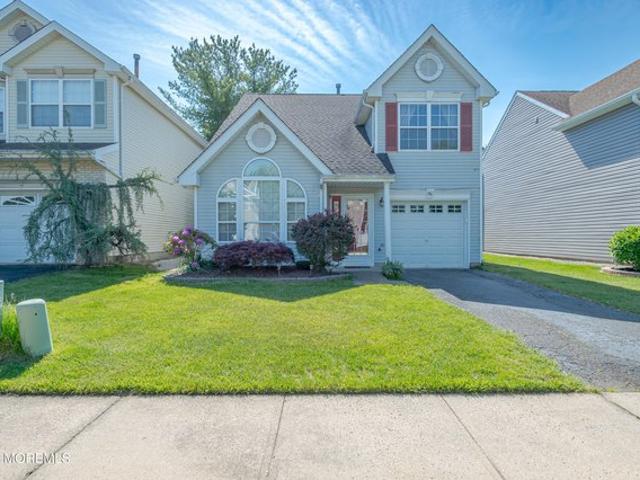 60 Glen Oaks Ct, Old Bridge, NJ 08857