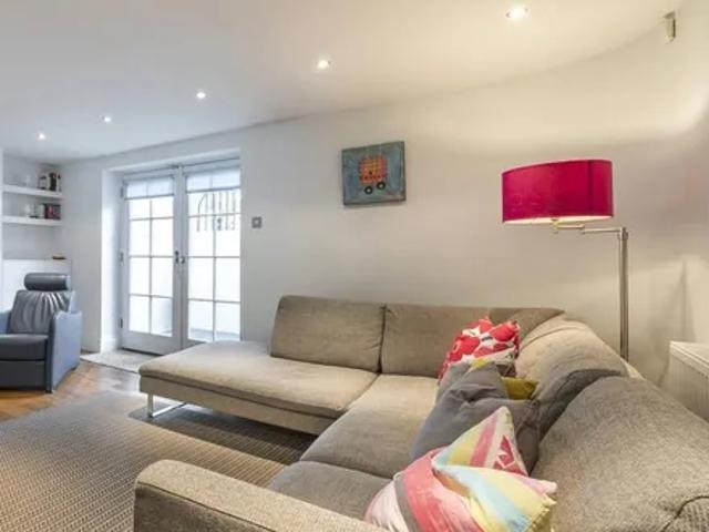 60 Hemingford Road, London, N1 1DB, United Kingdom | 3 bed house for rent #66117559 | Rentberry