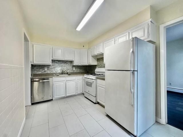 60 Hopkins Ave Unit# 2, Jc, Heights, US, NJ