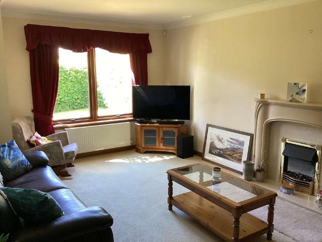 60 Inchbrakie Drive, Crieff is a detached 4 bed executive villa with gardens and garage in a sought after residential area of Crieff. The property is available