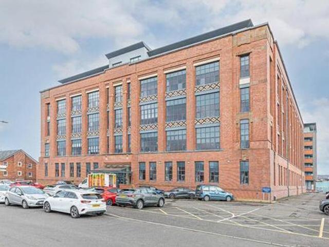 60 Inverlair Avenue, Cathcart, 2 Bedroom Apartment