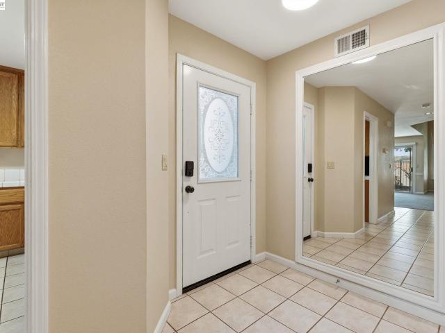 60 Joya Ln