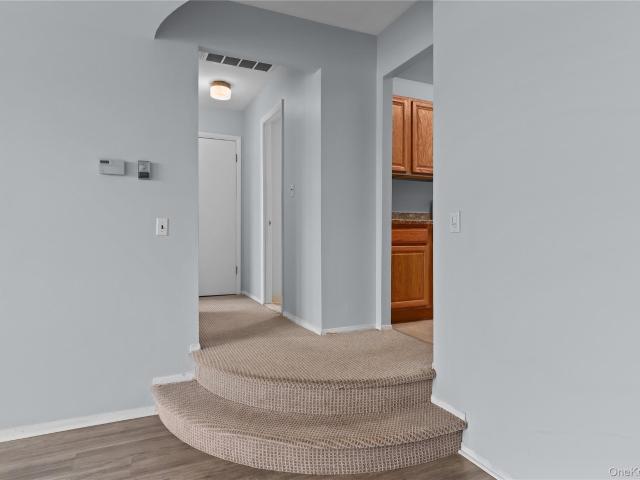 60 Kensico Rd, Unit 22, Thornwood, NY 10594 | MLS #980784 | Compass