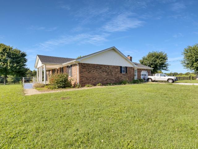 60 Lawson Ln