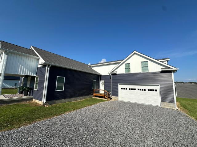 60 Lexington Drive