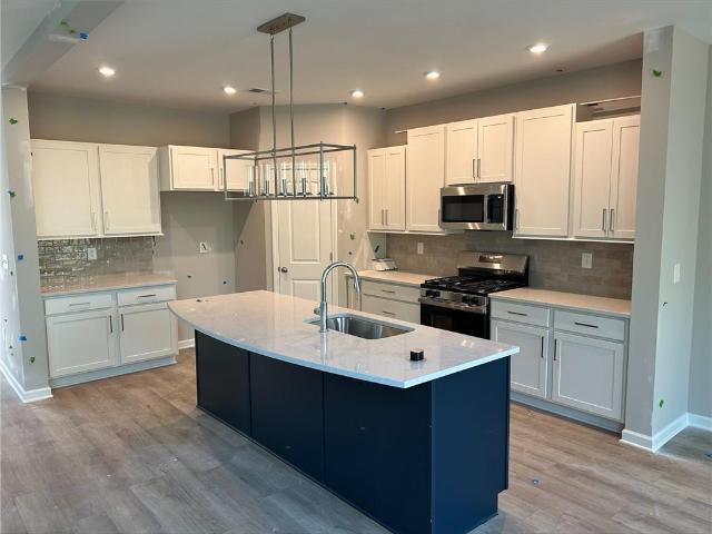 60 Linden Ct, Braselton, GA 30517 | MLS #7693 | Compass
