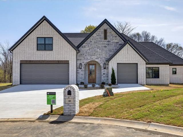 60 Lucia Ln, Maumelle, AR 72113