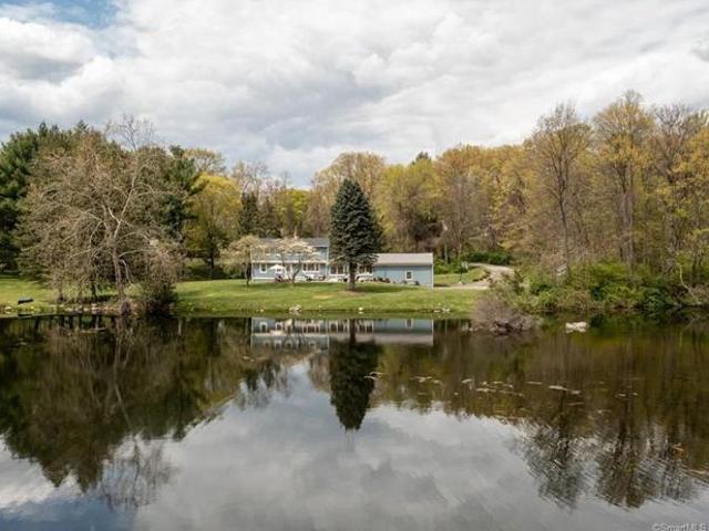 60 Mcfadden Dr, Wilton, CT 06897