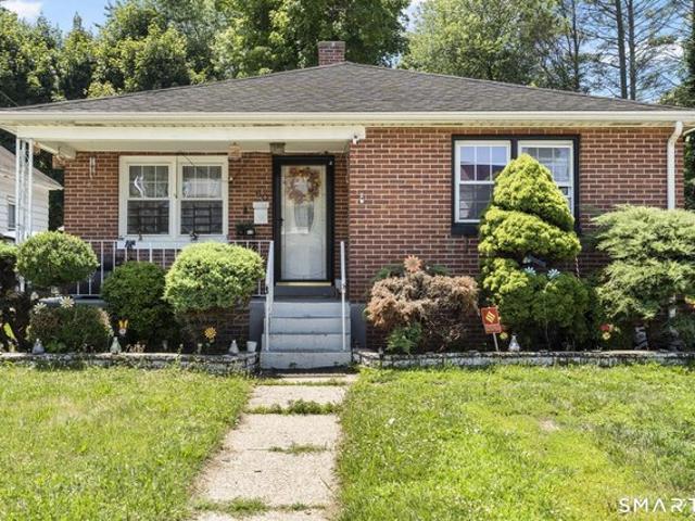 60 Manor Ave, Waterbury, CT 06705
