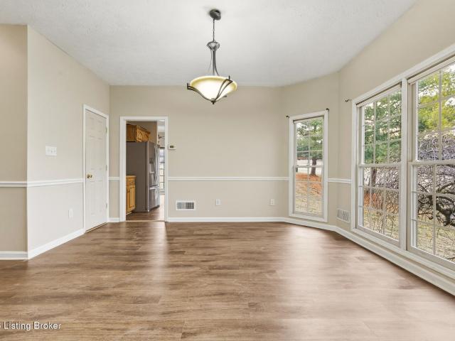 60 Magnolia Ct