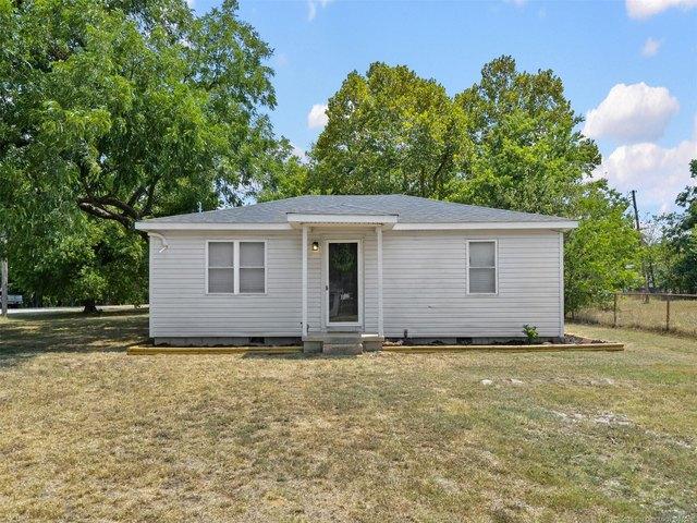 60 Meadow St, Lone Grove, OK 73443