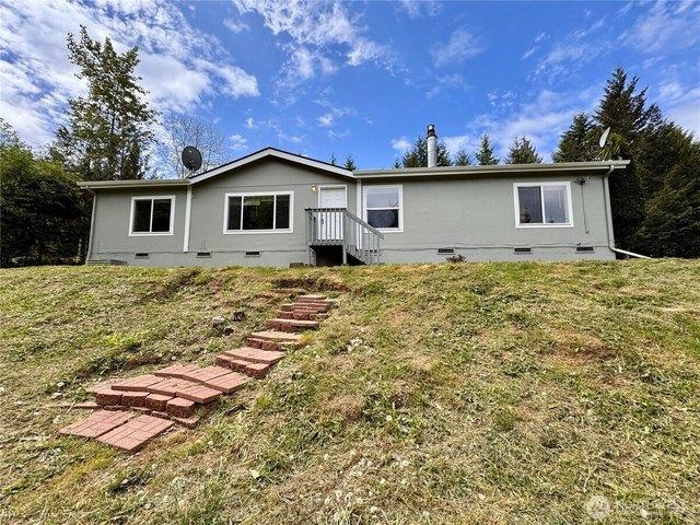60 N Charles Pl, Hoodsport, WA 98548