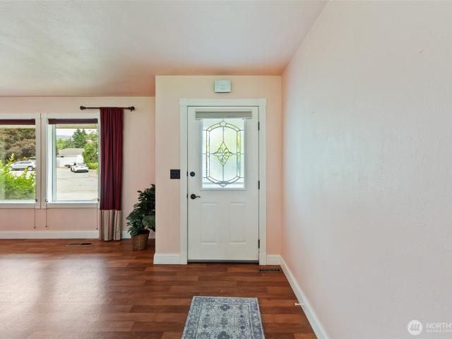 60 N Green Place