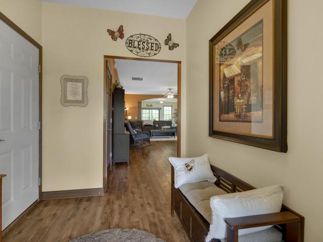 60 N Prairie Parkway