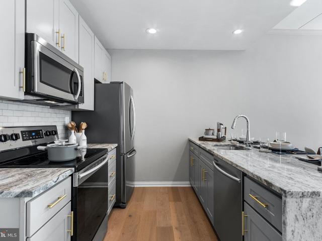 60 N 23rd St, Unit 1811, Philadelphia, PA 19103 | MLS #PAPH2596 | Compass