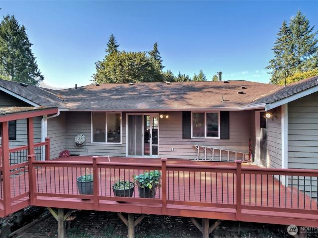 60 NE Riverhill Lane